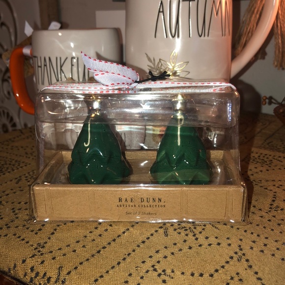 Rae Dunn | Holiday | Rae Dunn Christmas Tree Salt And Pepper Shakers ...